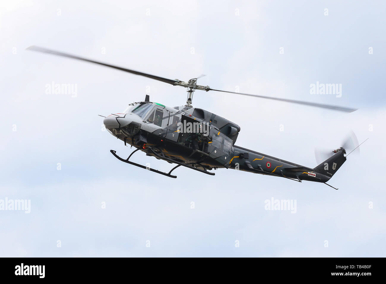 Bell 212 hi-res stock photography and images - Alamy