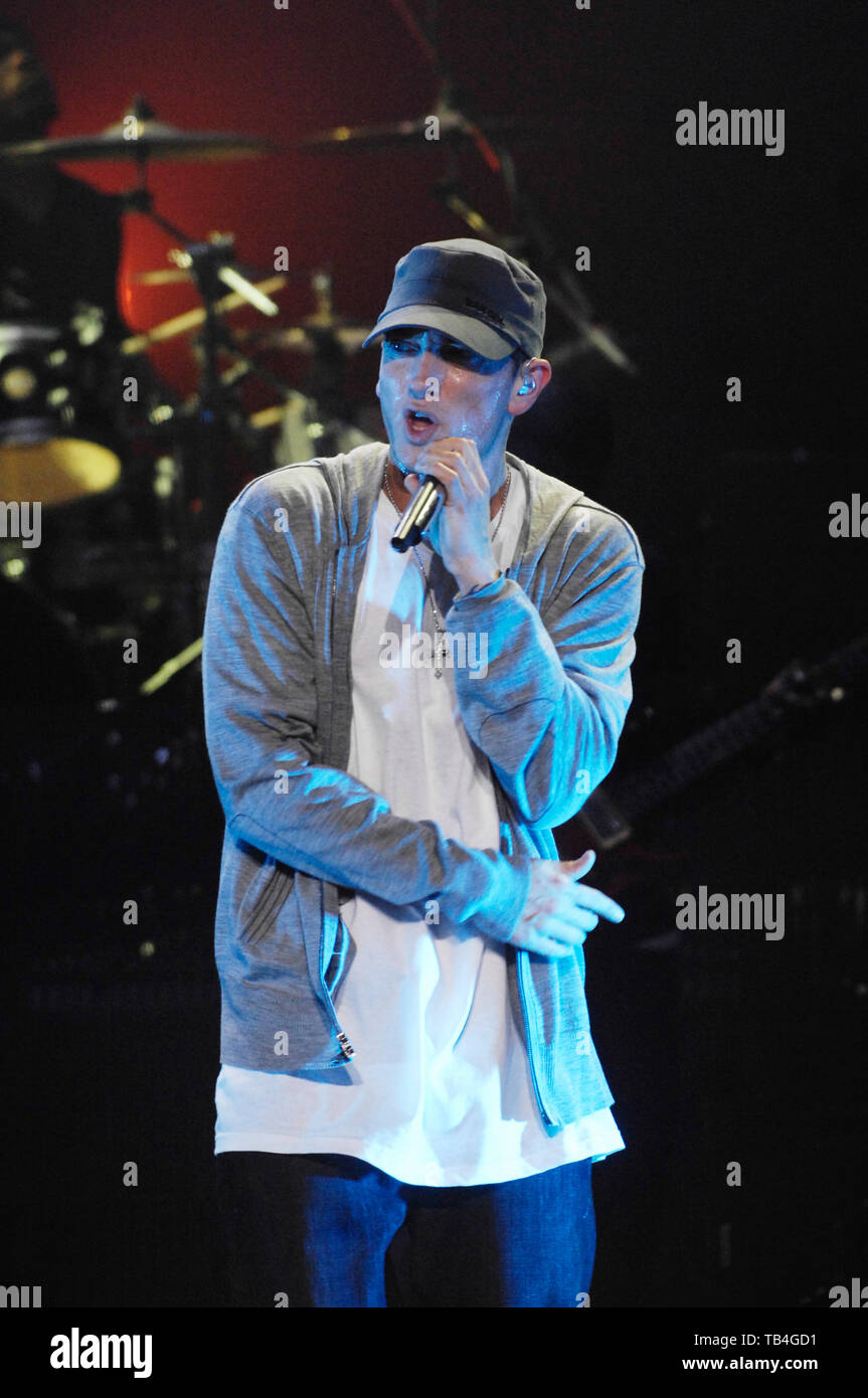 Eminem 2009 hi-res stock photography and images - Alamy