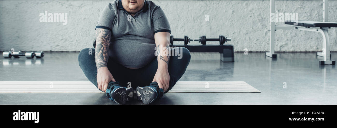 Chubby legs hi-res stock photography and images - Alamy