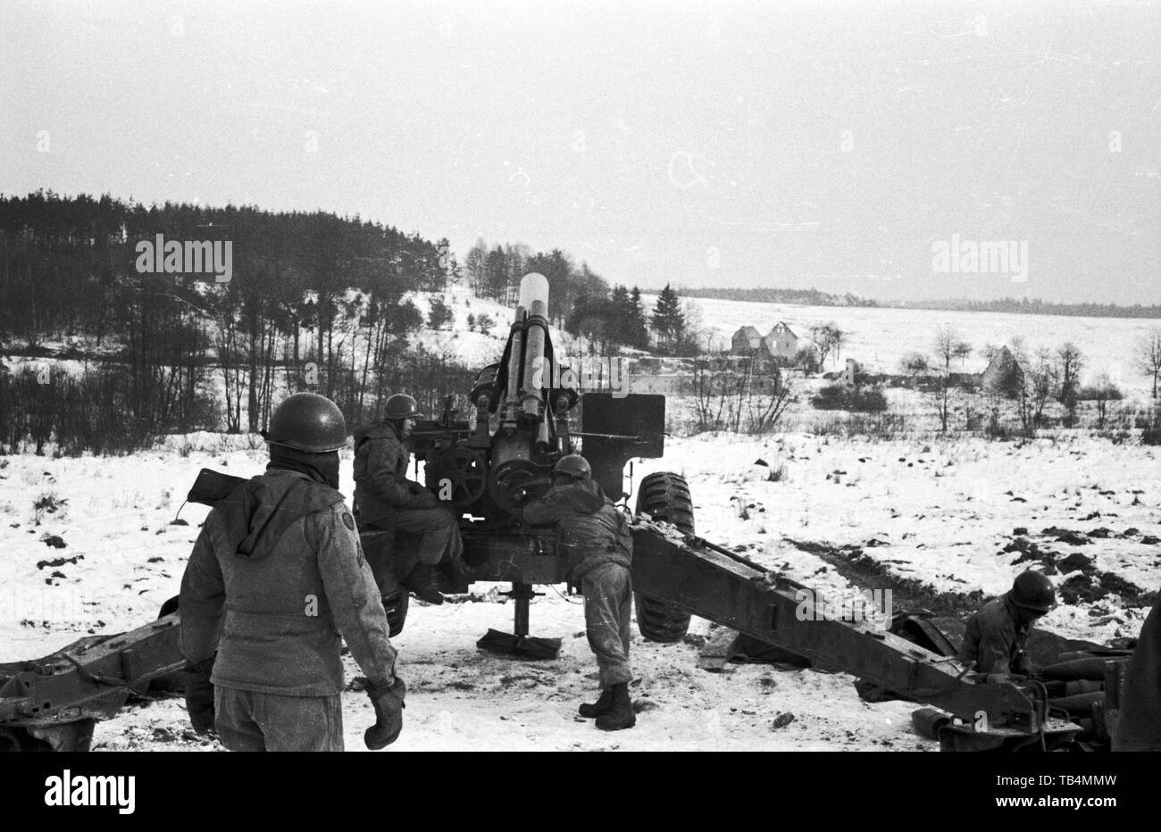 155 howitzer hi-res stock photography and images - Alamy