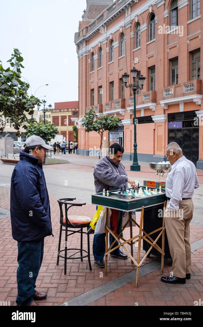 Men playing chess in the streets of the Historic Center of Lima, Peru ...