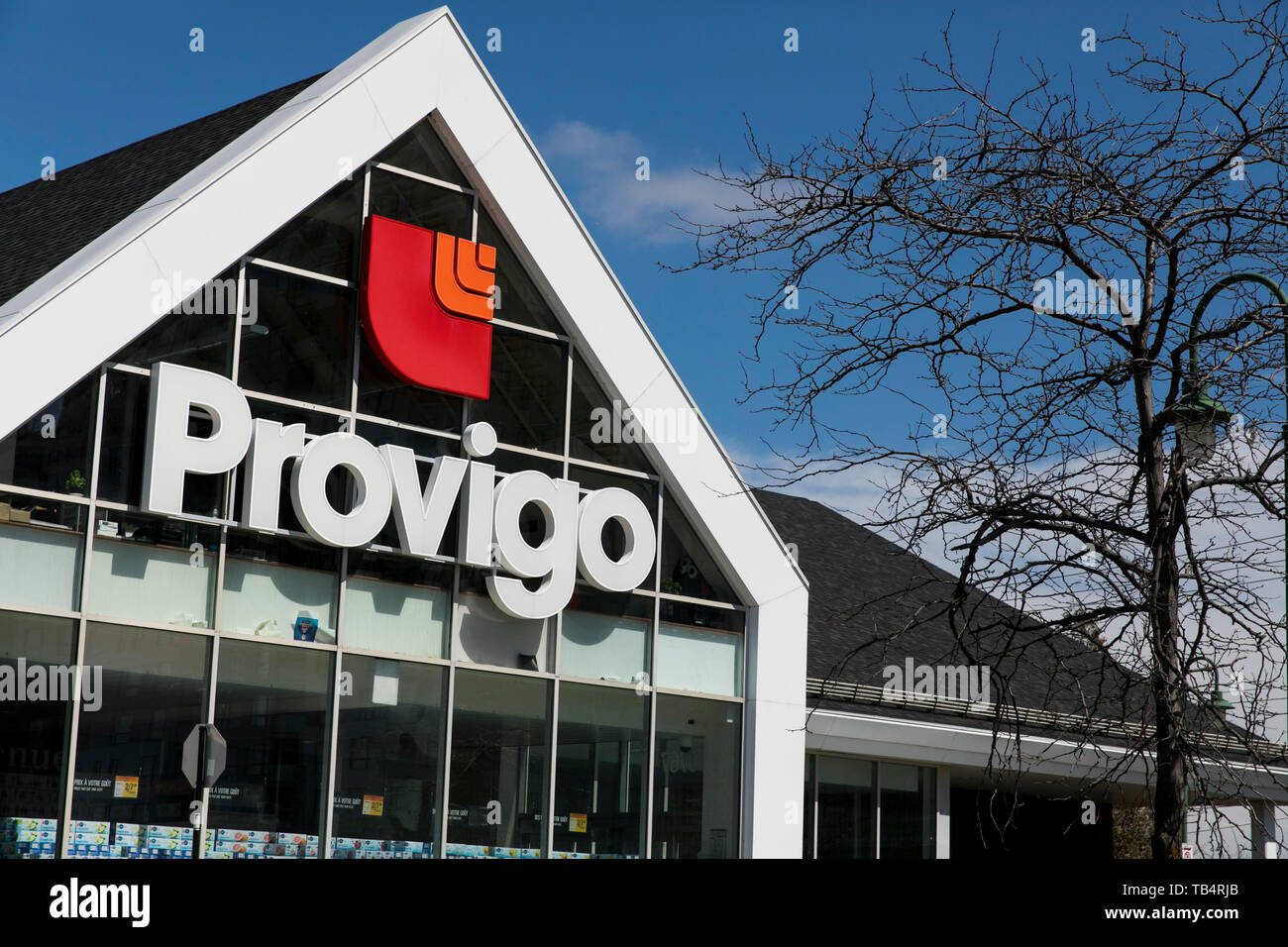 Provigo logo hi-res stock photography and images - Alamy