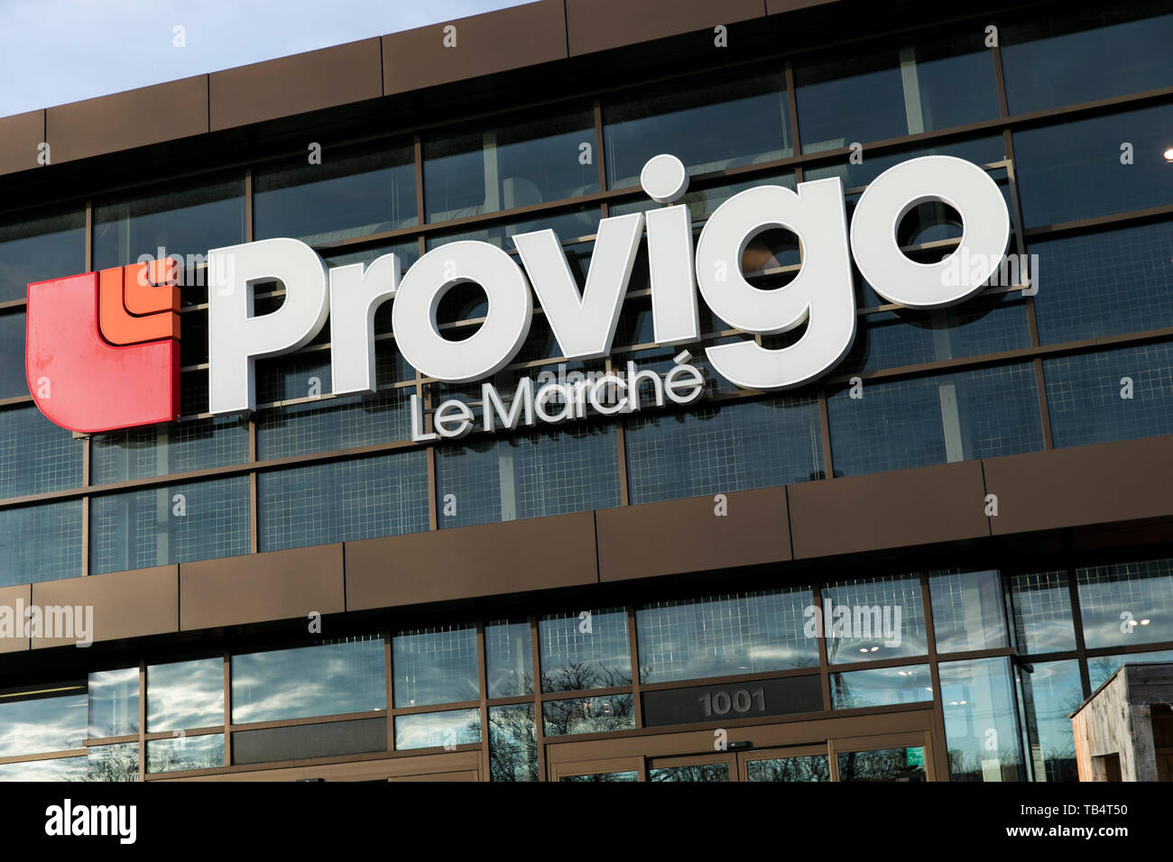 Provigo logo hi-res stock photography and images - Alamy