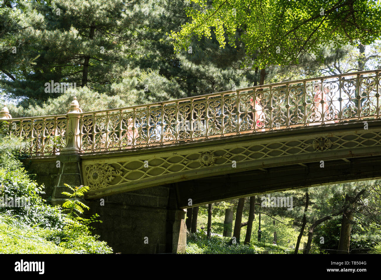 Pine Bank Bridge, Central Park, NYC Stock Photo - Alamy