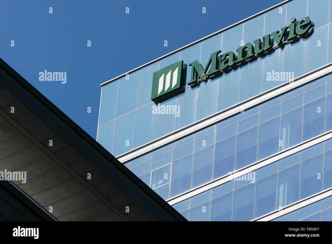 Manulife canada logo hi-res stock photography and images - Alamy