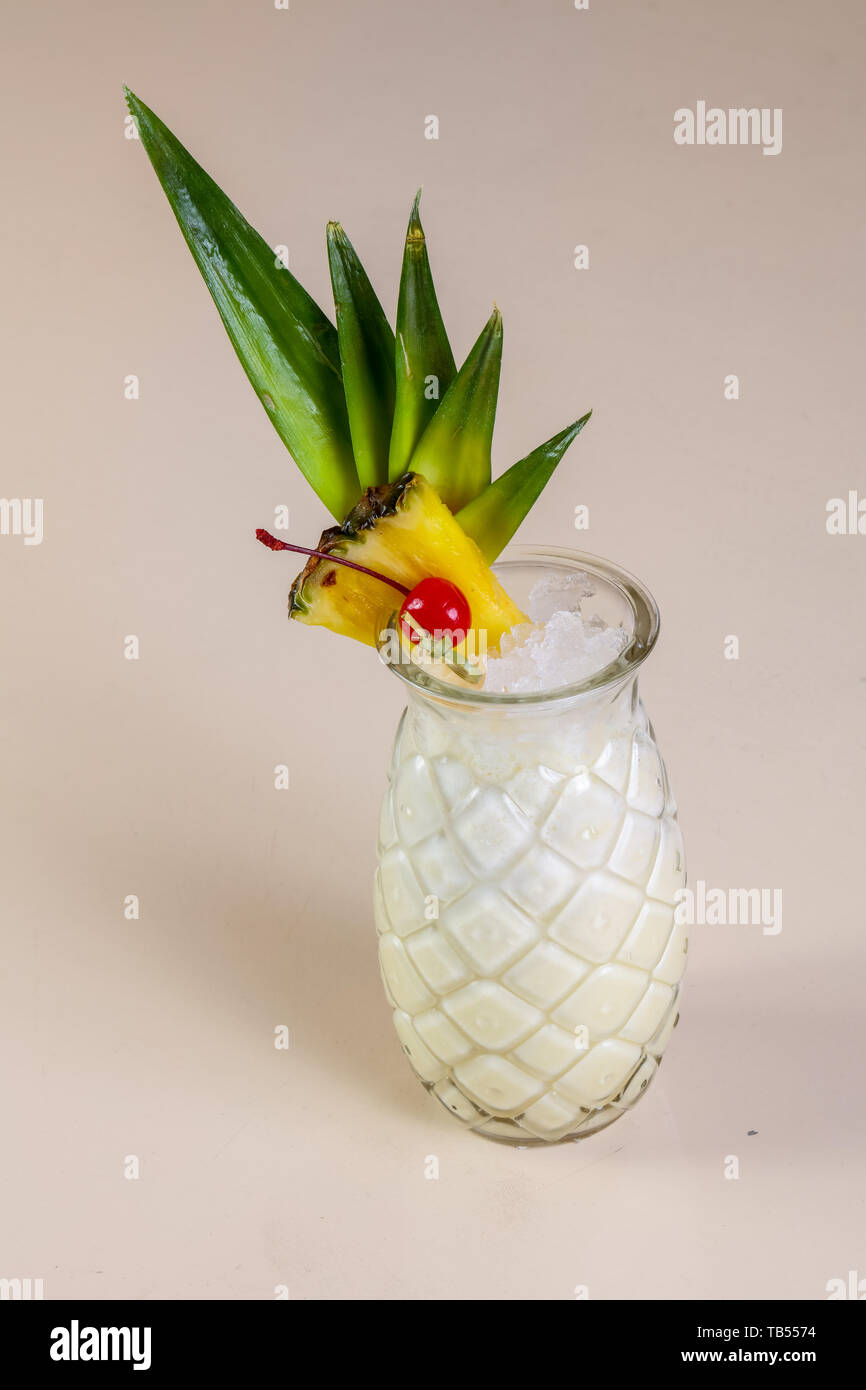 Hawaii cocktail bar drink Stock Photo - Alamy