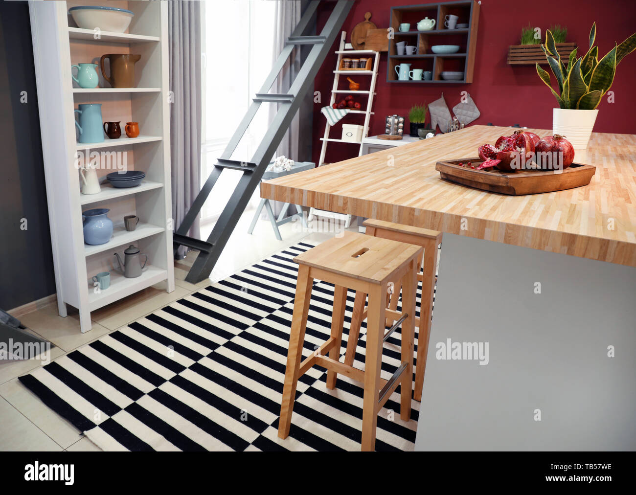 Interior of modern comfortable kitchen Stock Photo - Alamy