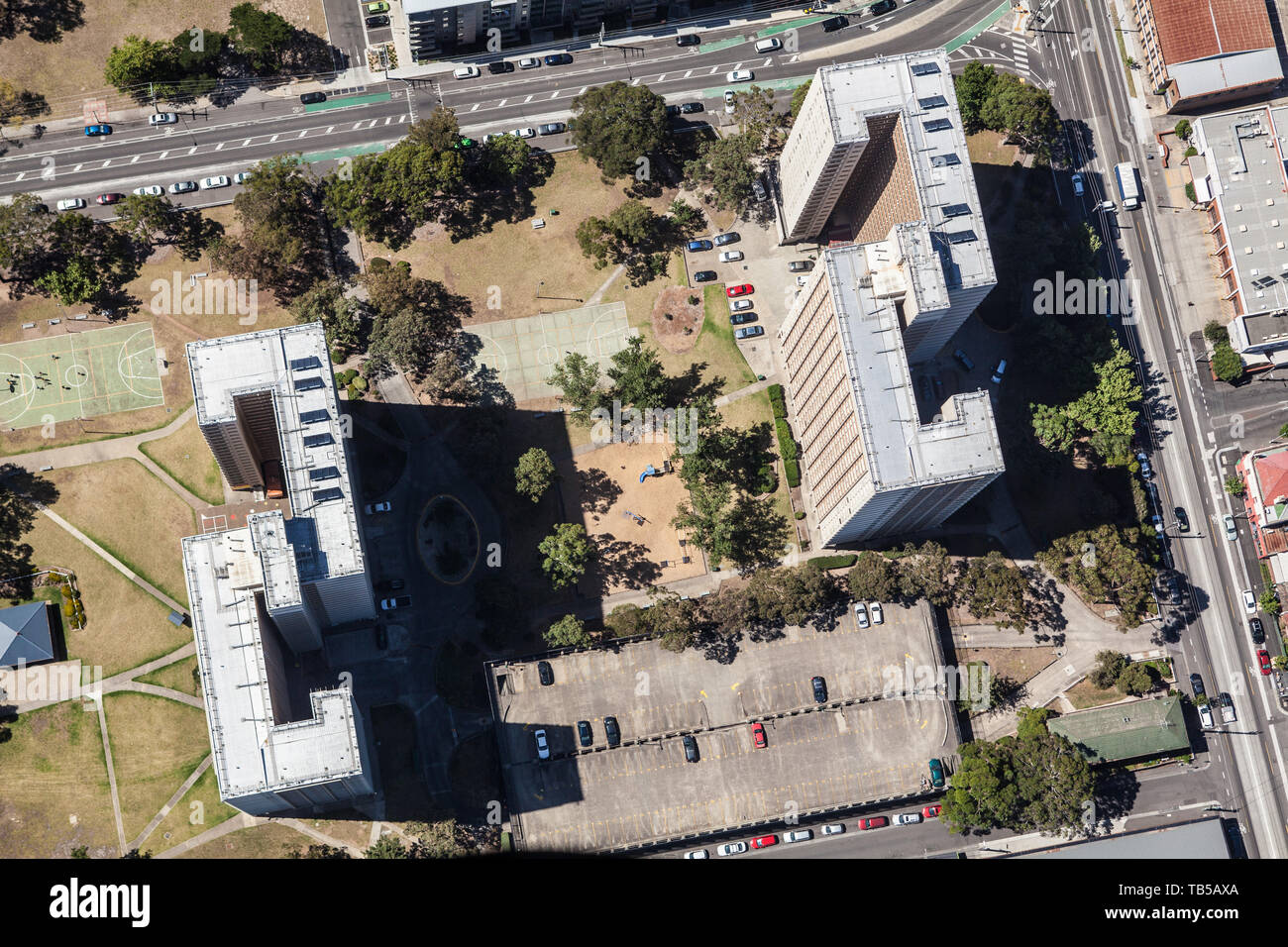 High rise housing melbourne hi-res stock photography and images - Alamy