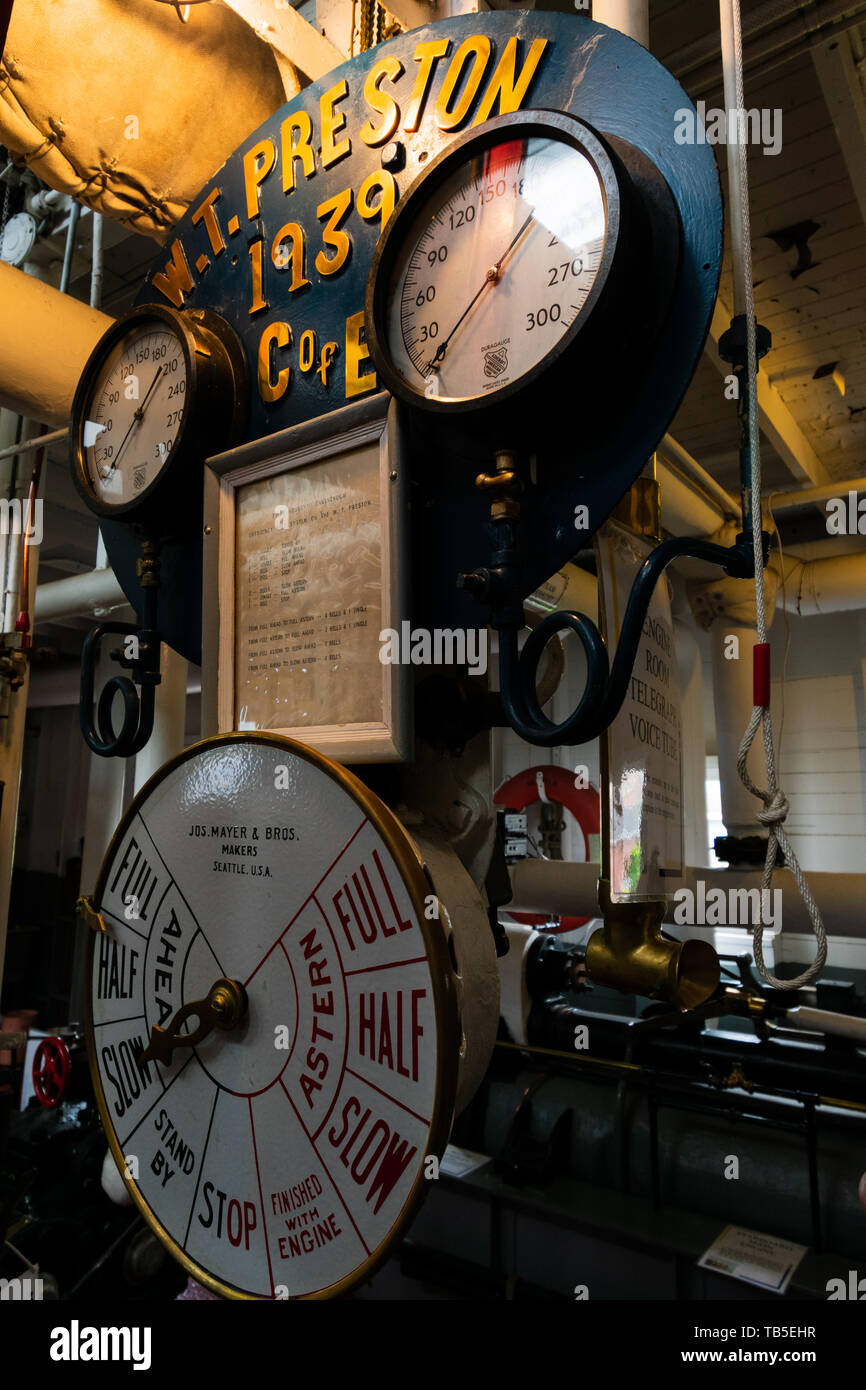 Engine control room inside cruise hi-res stock photography and images ...
