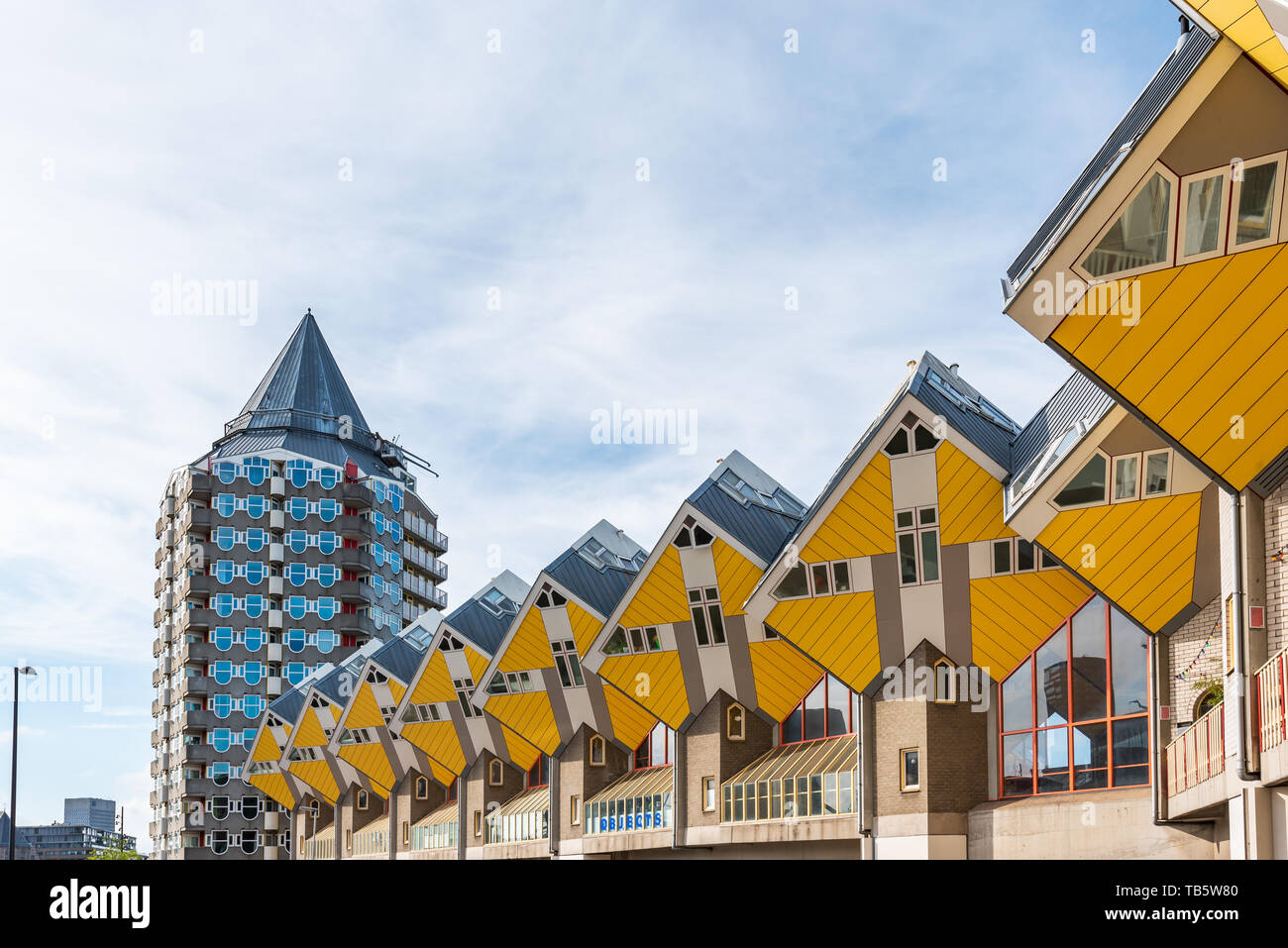 Cube houses of rotterdam hi-res stock photography and images - Alamy