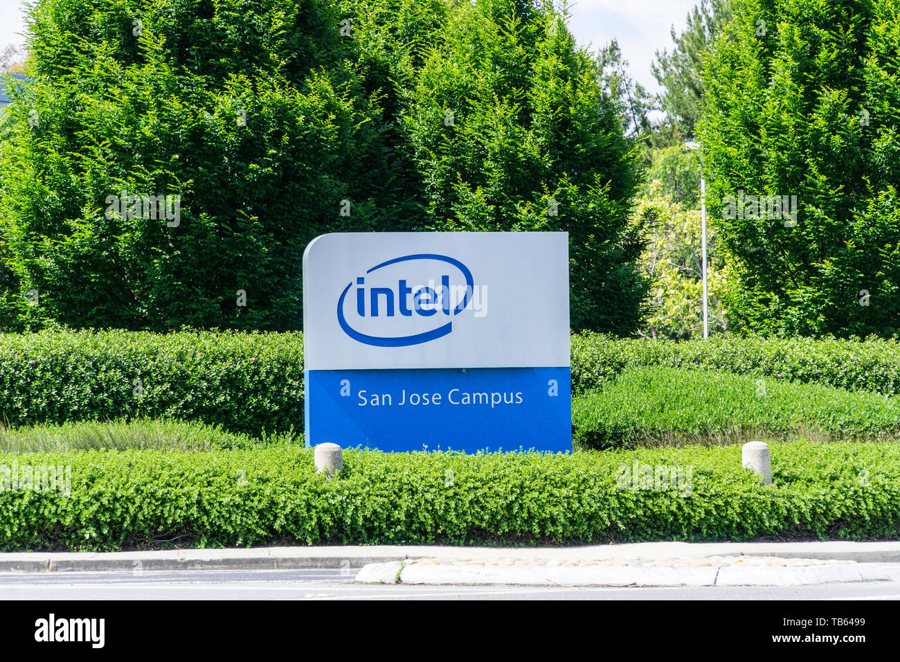 Intel sign in the Silicon Valley California USA Stock Photo - Alamy Intel sign in the Silicon Valley California USA Stock Photo - Alamy