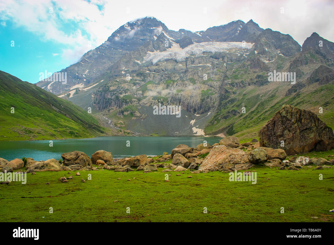 Gangabal lake hi-res stock photography and images - Alamy
