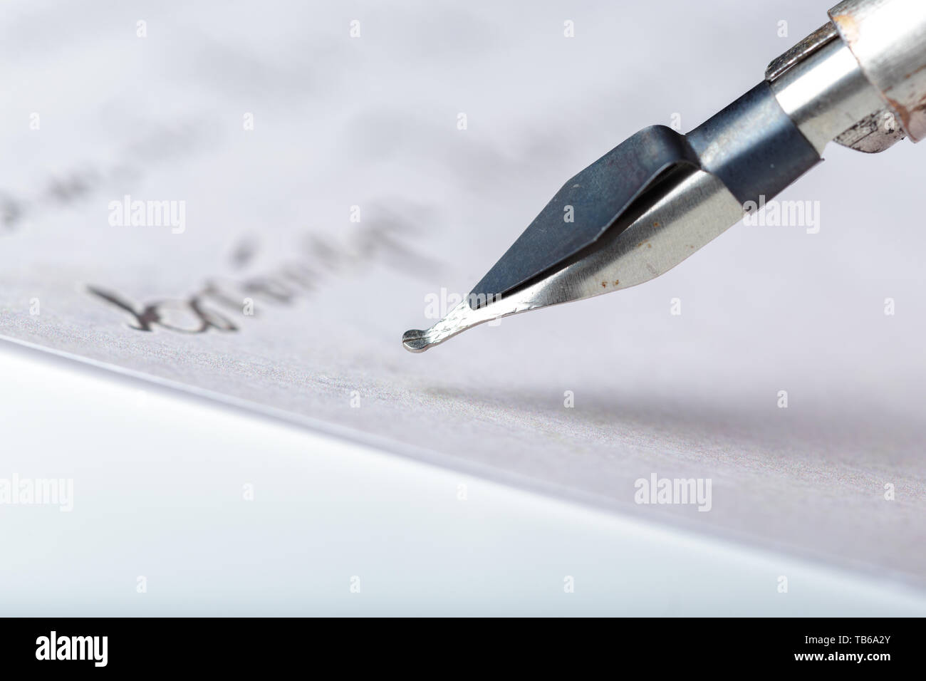 Fountain pen on an antique handwritten letter Stock Photo - Alamy