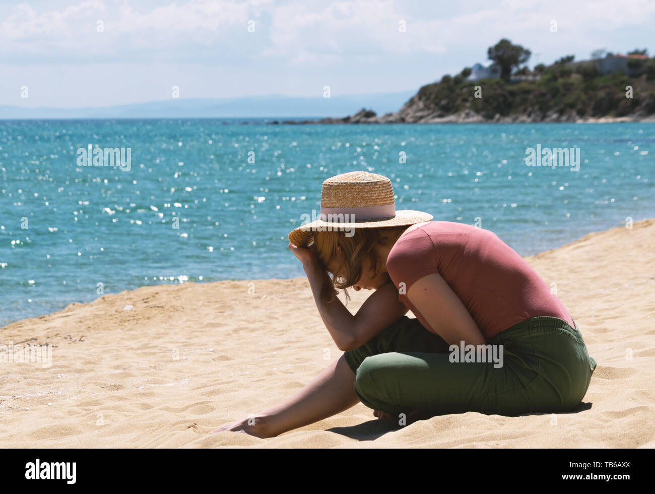 Hide From The Sun High Resolution Stock Photography and Images - Alamy