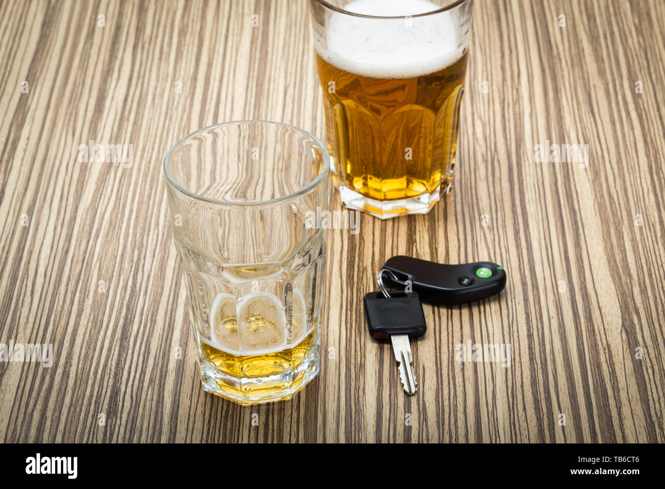 Alcohol and car keys Stock Photo - Alamy
