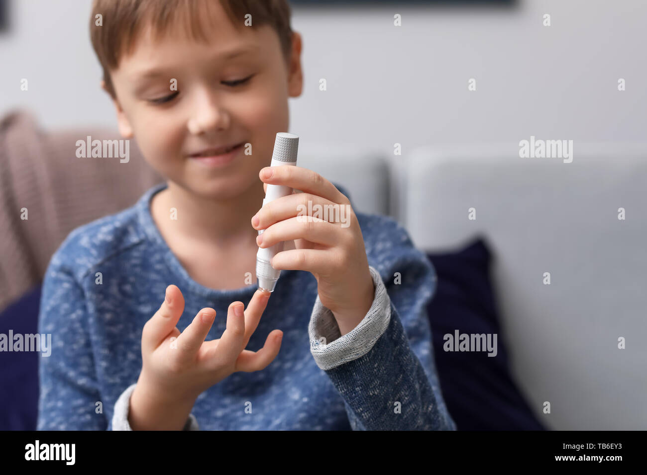 Diabetic child hi-res stock photography and images - Alamy