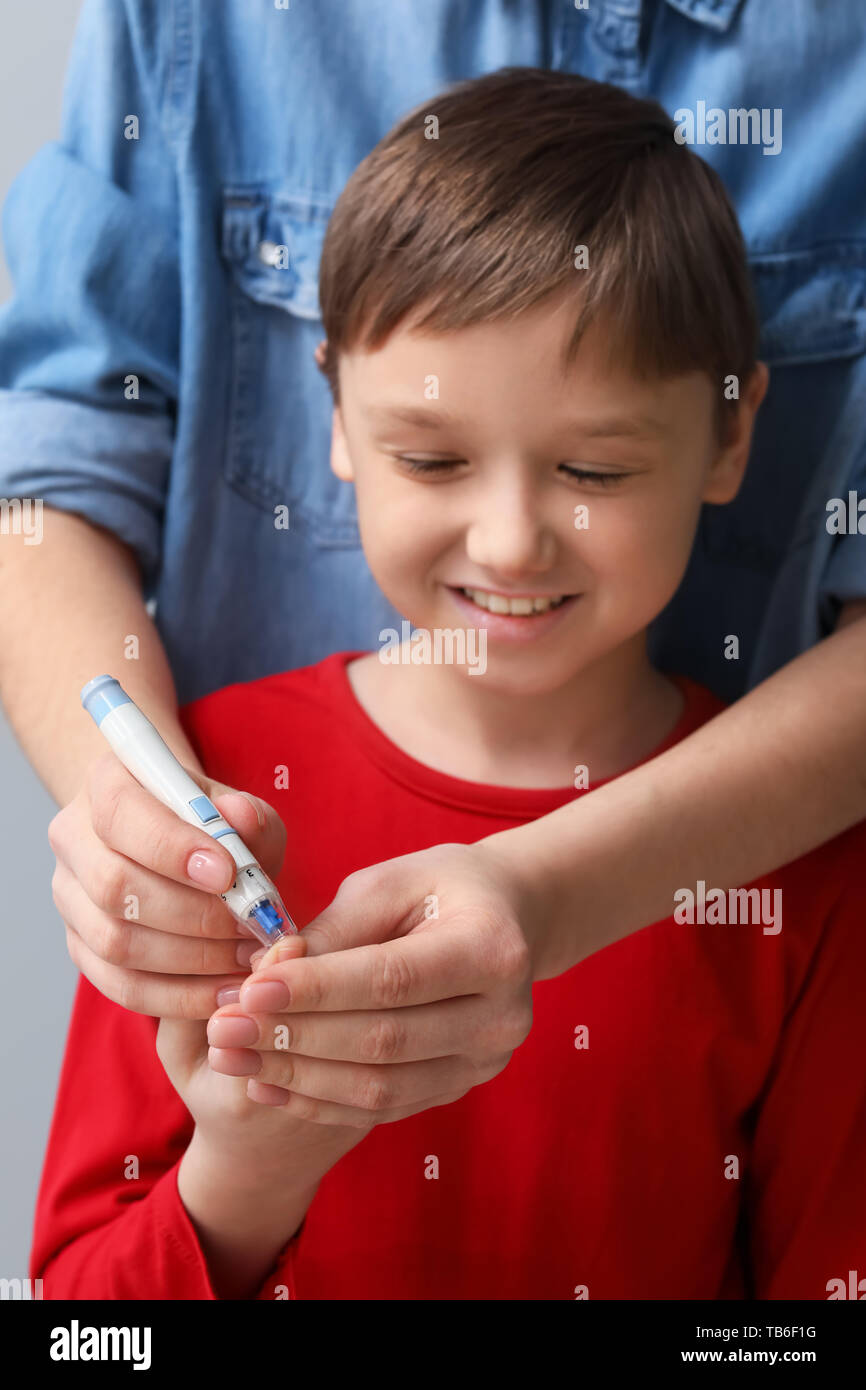 Boy With Insulin Pen High Resolution Stock Photography and Images - Alamy