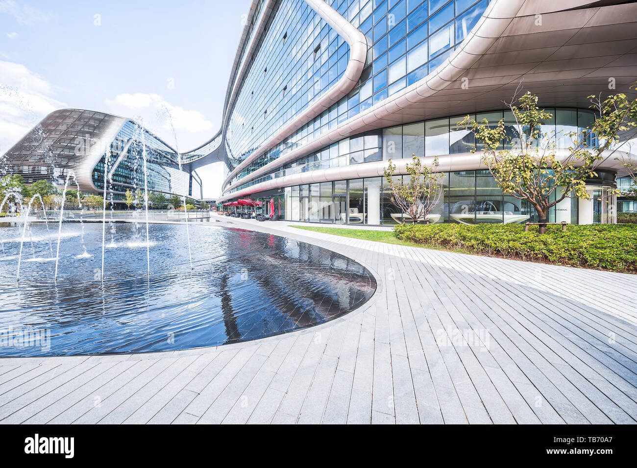 Sky soho shanghai hi-res stock photography and images - Alamy
