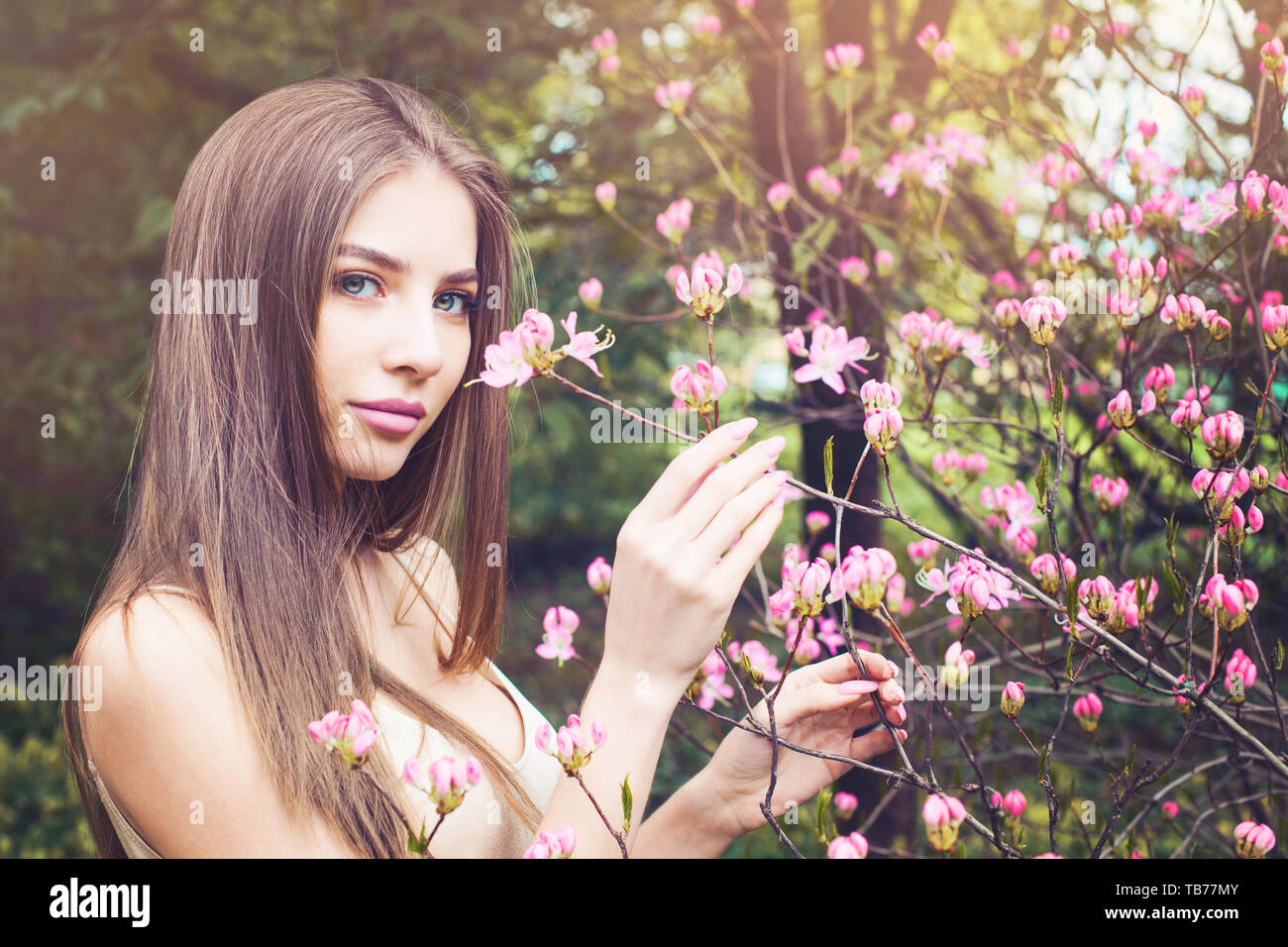 Long hair sniff hi-res stock photography and images - Alamy