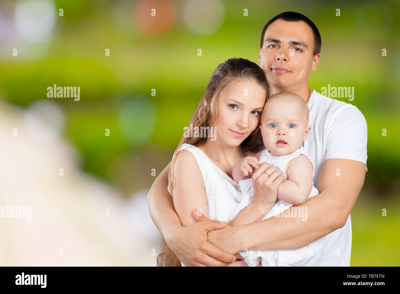 happy young family Stock Photo - Alamy