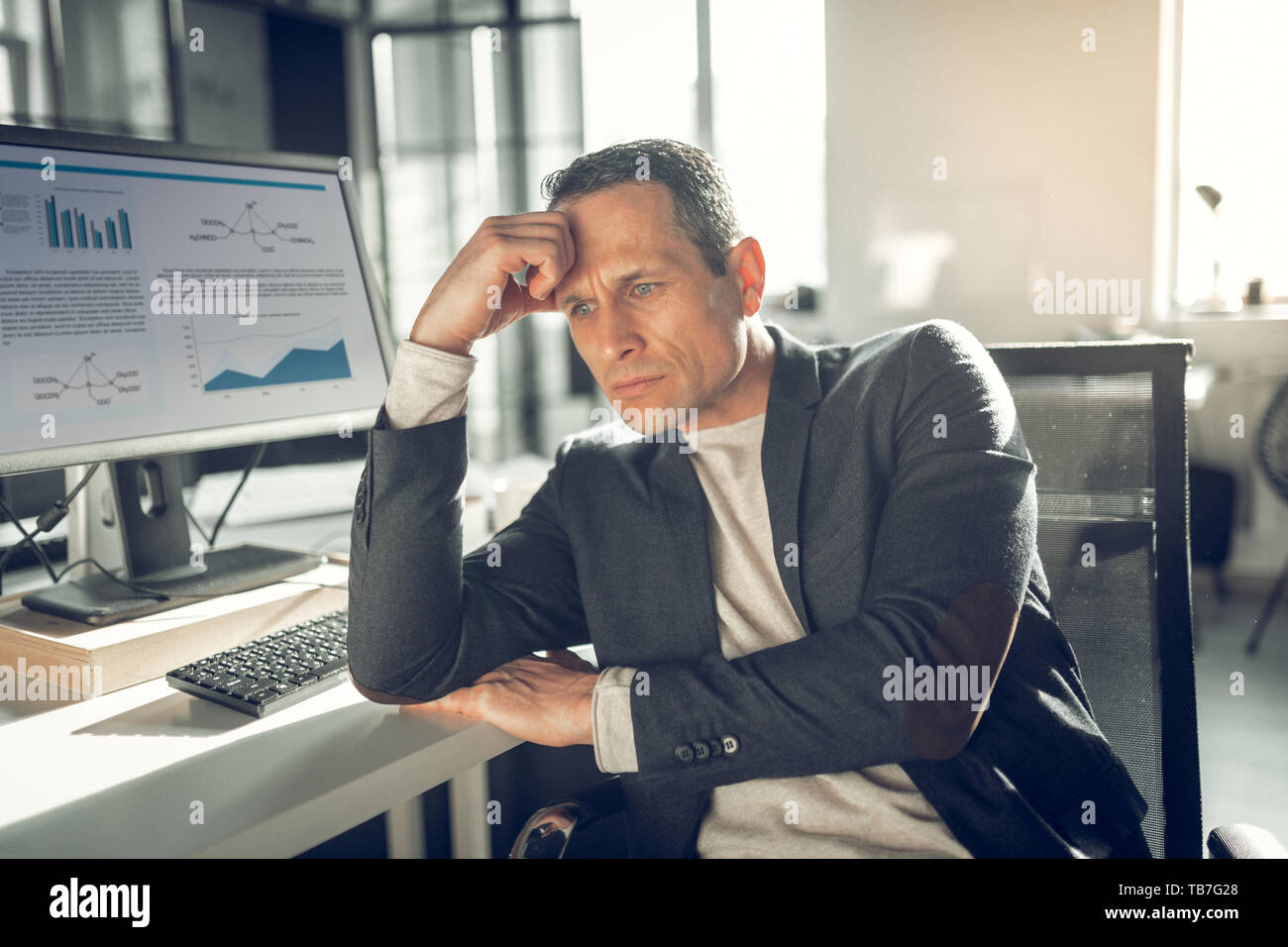 Embarrassed entrepreneur hi-res stock photography and images - Alamy