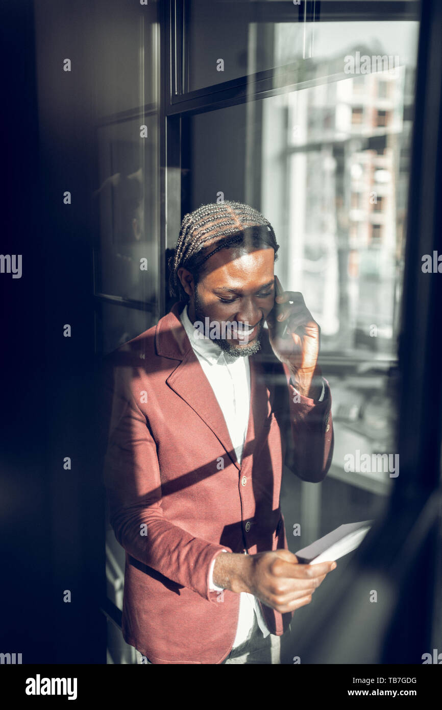 Receiving a call and office hi-res stock photography and images - Alamy