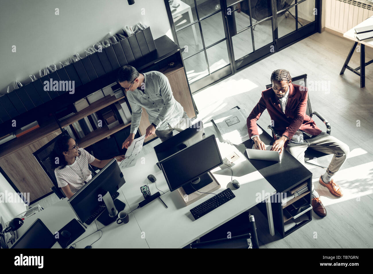 Project decision hi-res stock photography and images - Alamy