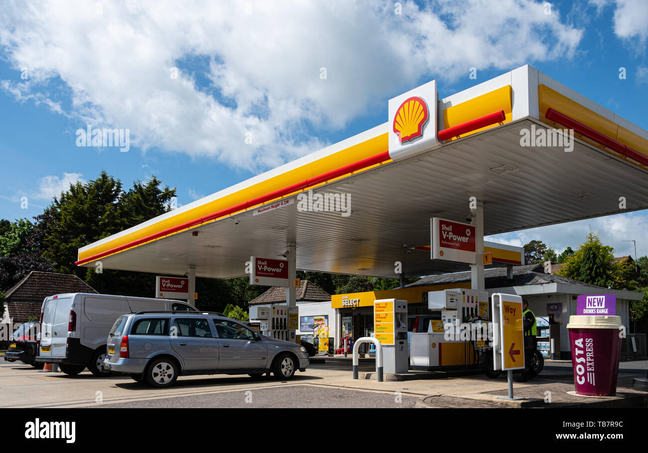 Newbury station hi-res stock photography and images - Alamy