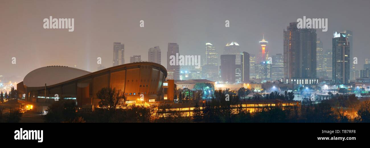 Calgary cityscape in Alberta at night in a foggy day Stock Photo - Alamy