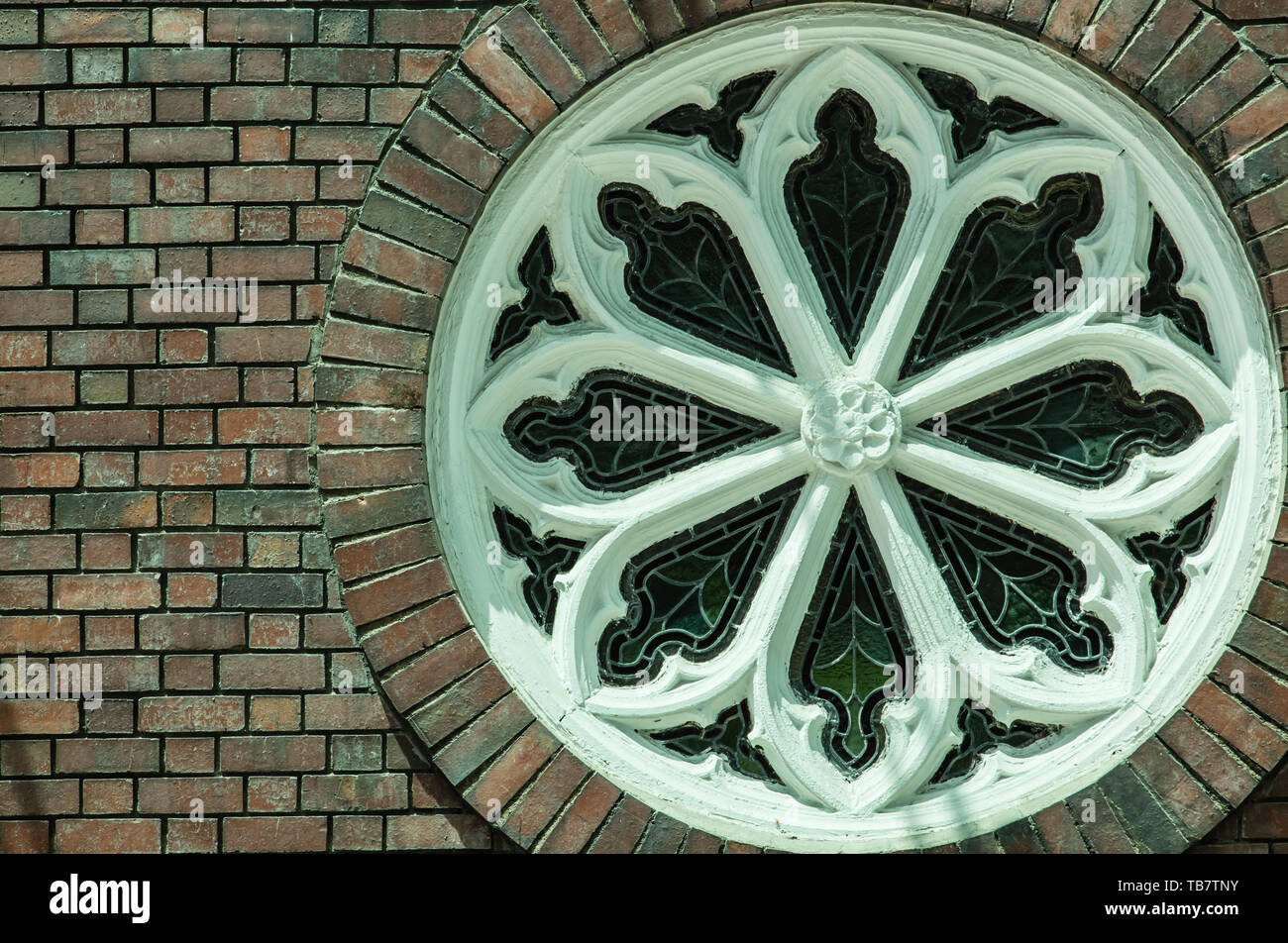 Round circular rosette window hi-res stock photography and images - Alamy