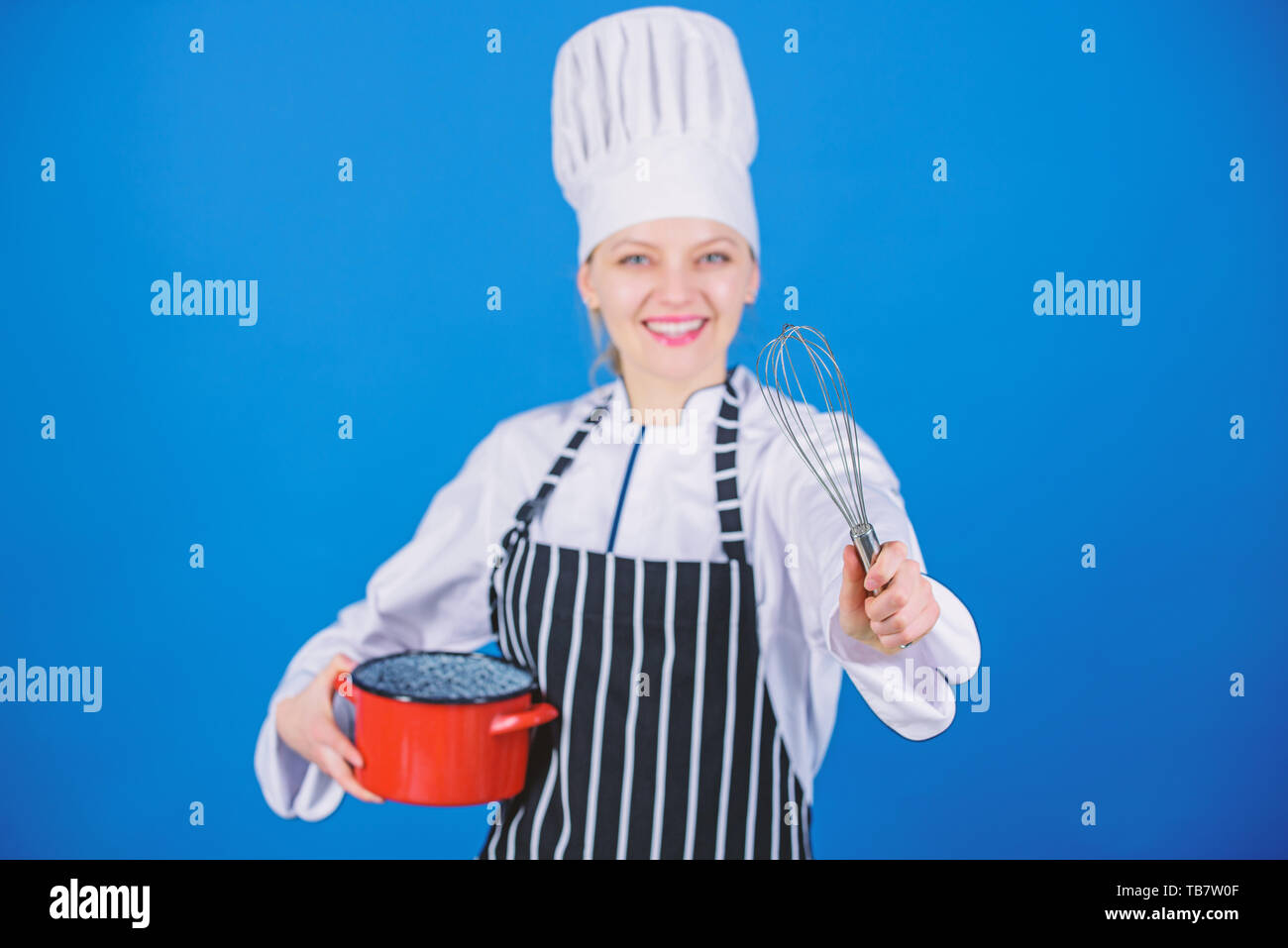 Whipping technique hi-res stock photography and images - Alamy