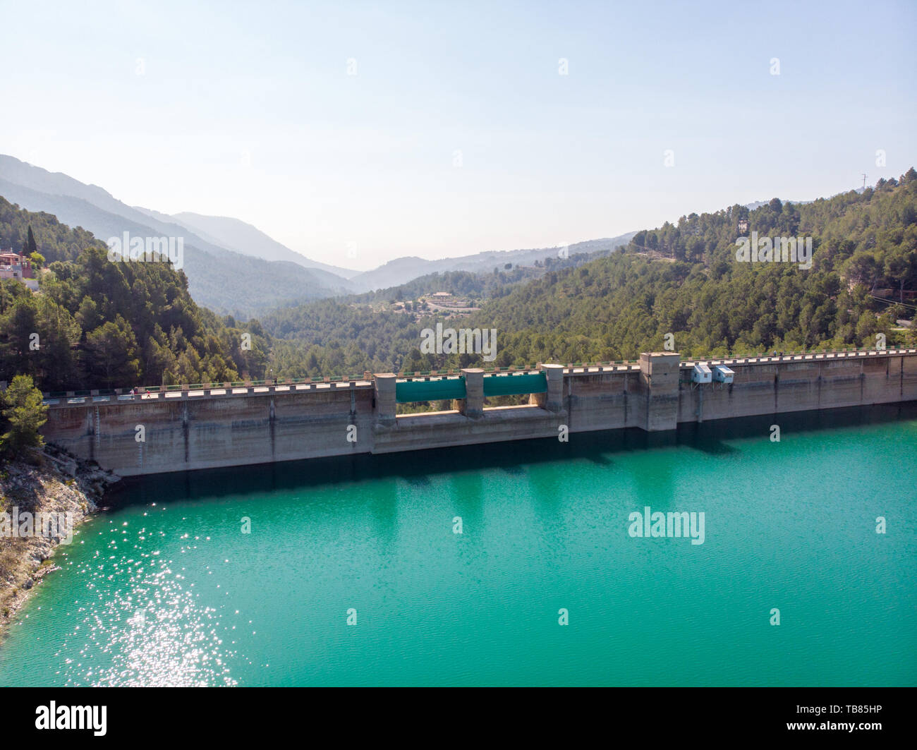 Aerial view of a hydroelectric dam hi-res stock photography and images ...
