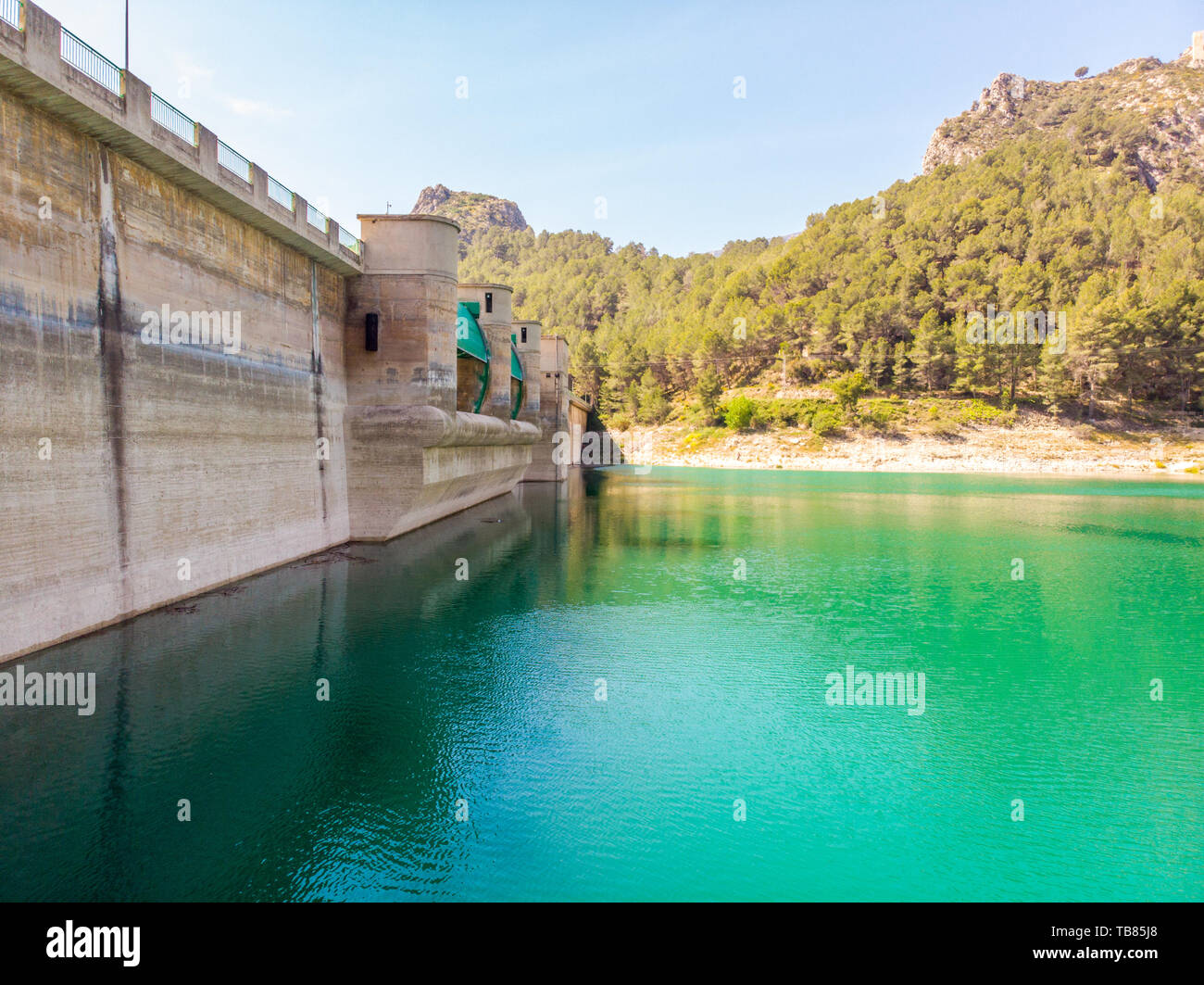 Aerial view of a hydroelectric dam hi-res stock photography and images ...