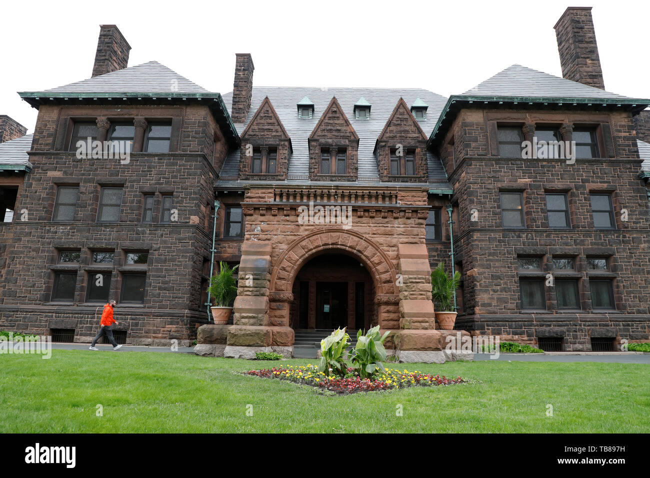 Historic summit avenue hi-res stock photography and images - Alamy