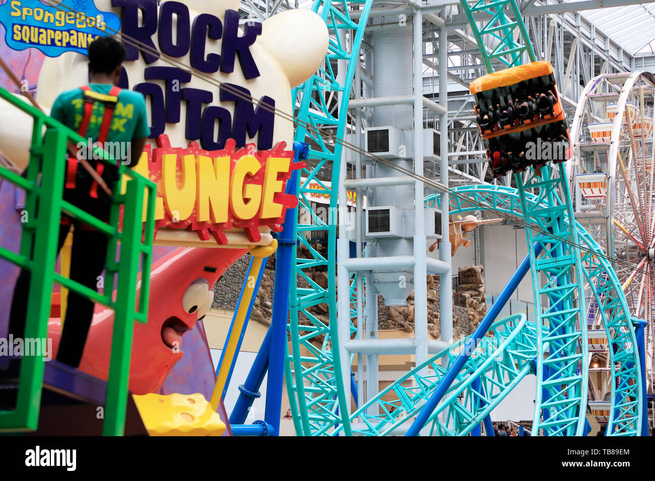 Mall of america minneapolis spongebob hi-res stock photography and ...