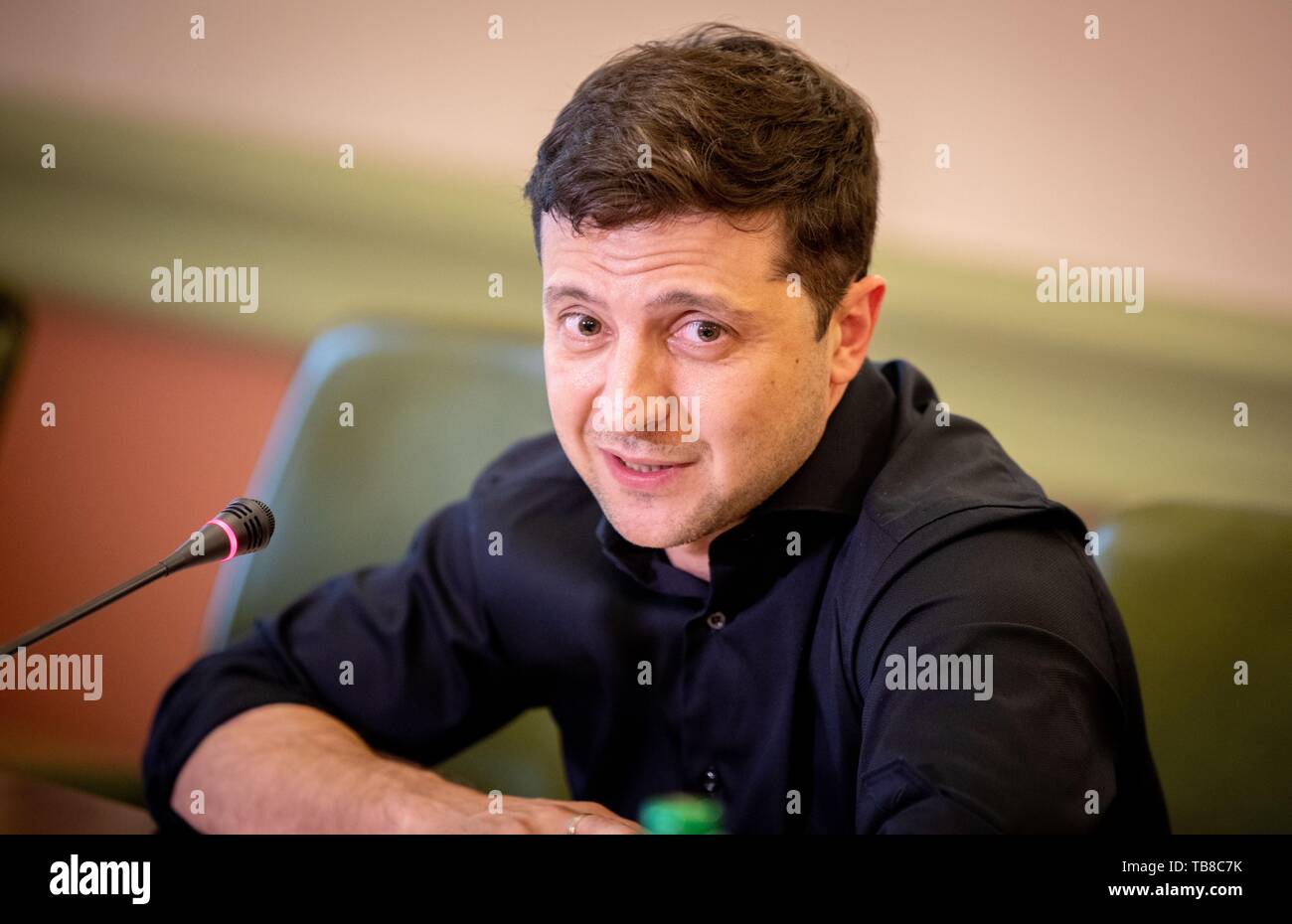 Selenskyj 2019 hi-res stock photography and images - Alamy