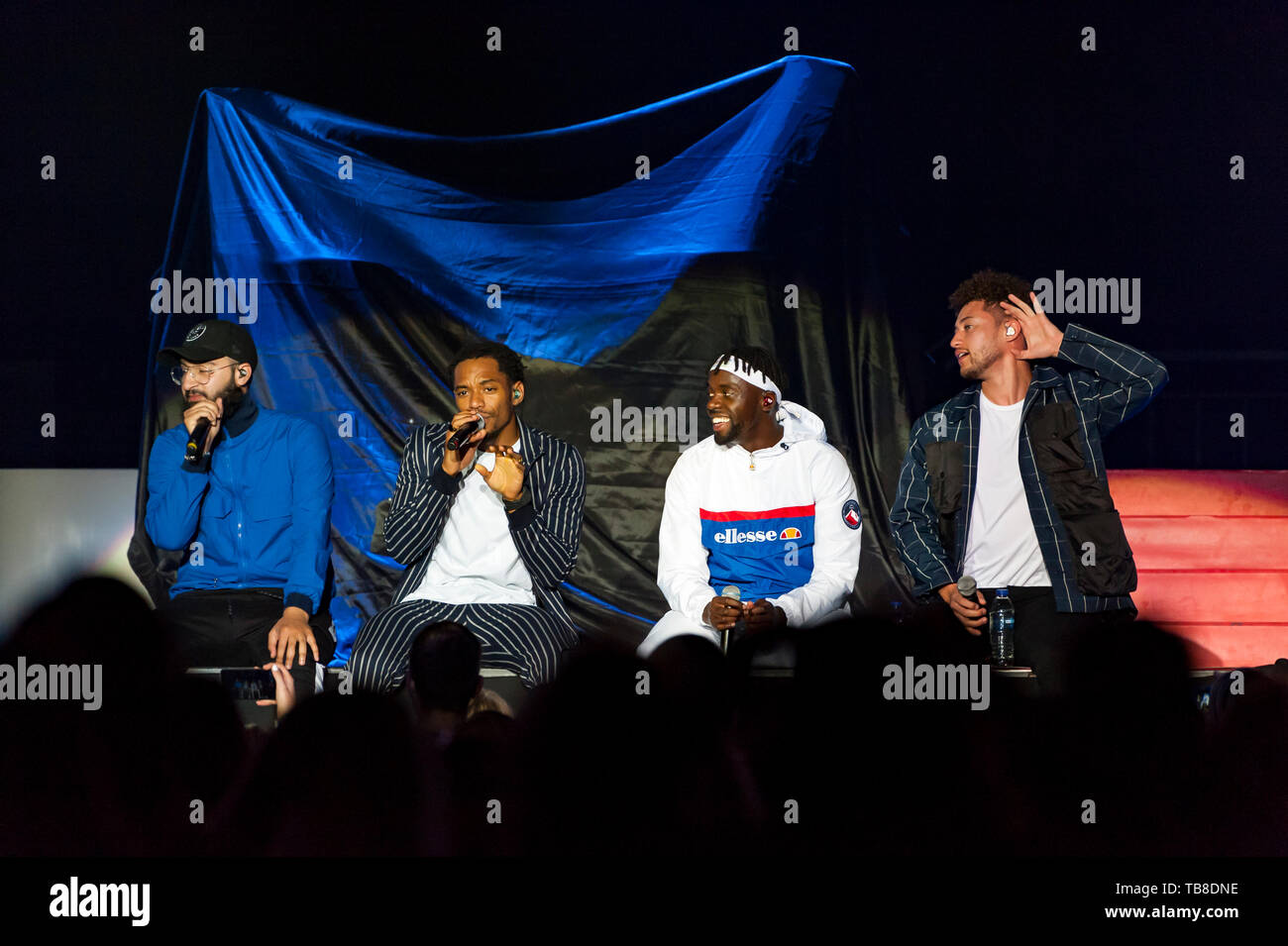 Rak su perform hi-res stock photography and images - Alamy