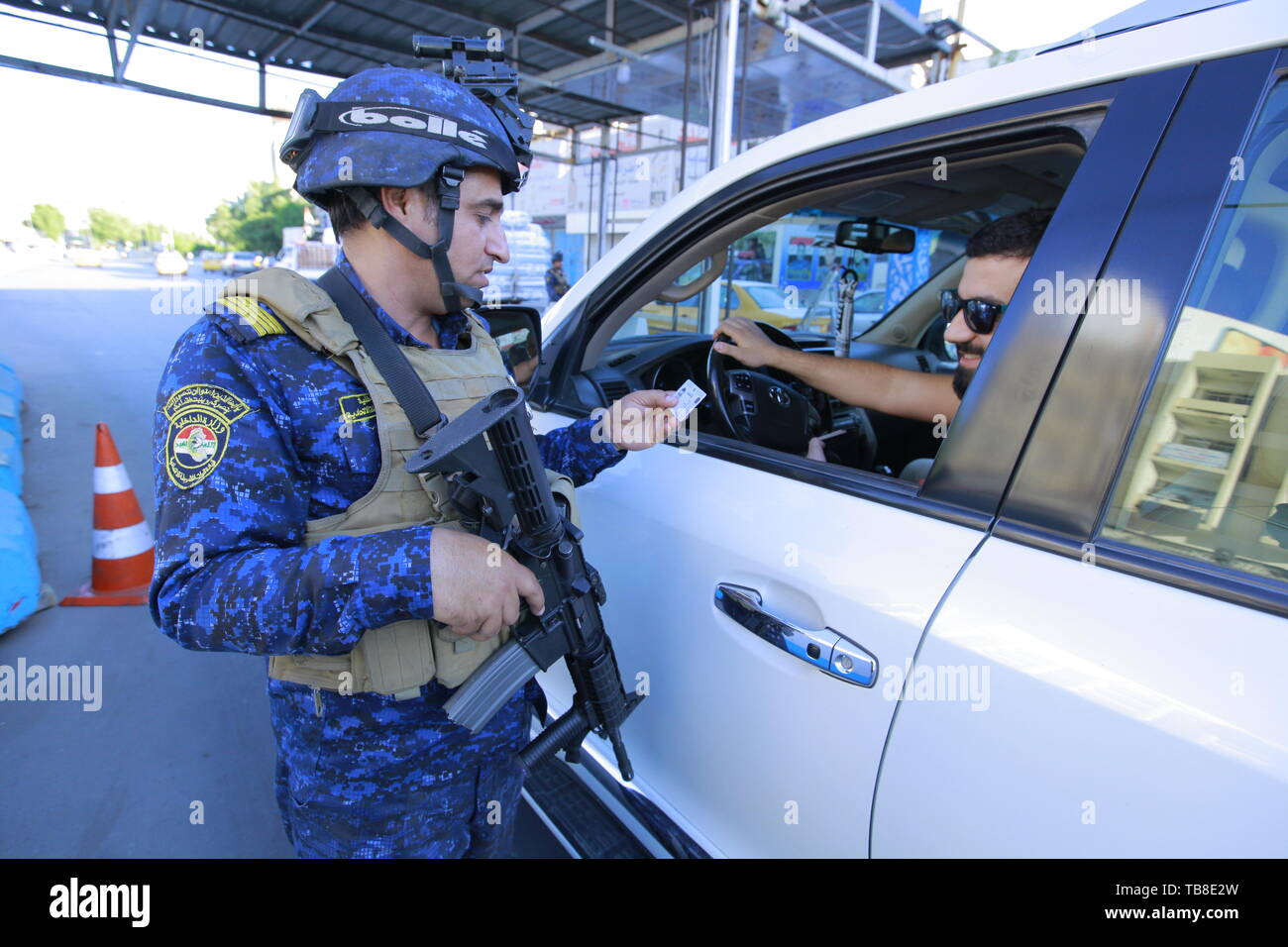 Baghdad, Iraq. 30th May, 2019. A member of Iraqi federal police forces ...