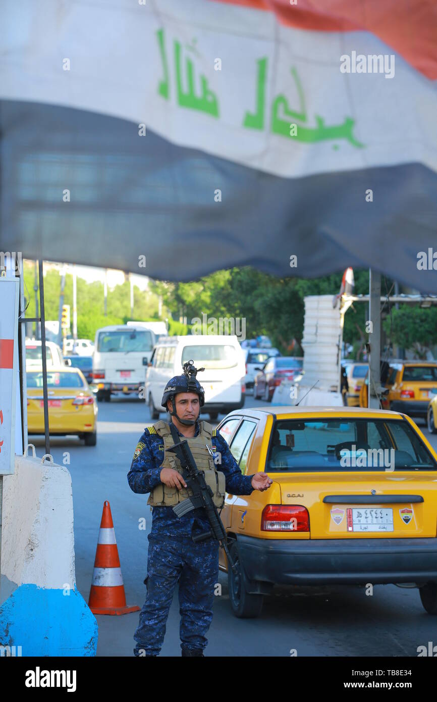 Iraqi federal police hi-res stock photography and images - Alamy