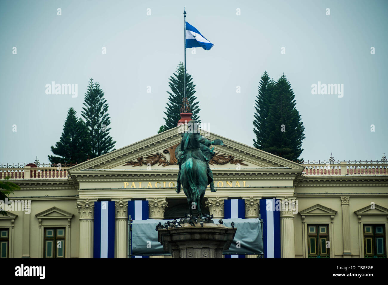 San Salvador, San Salvador, El Salvador. 31st May, 2019. A statue of ...
