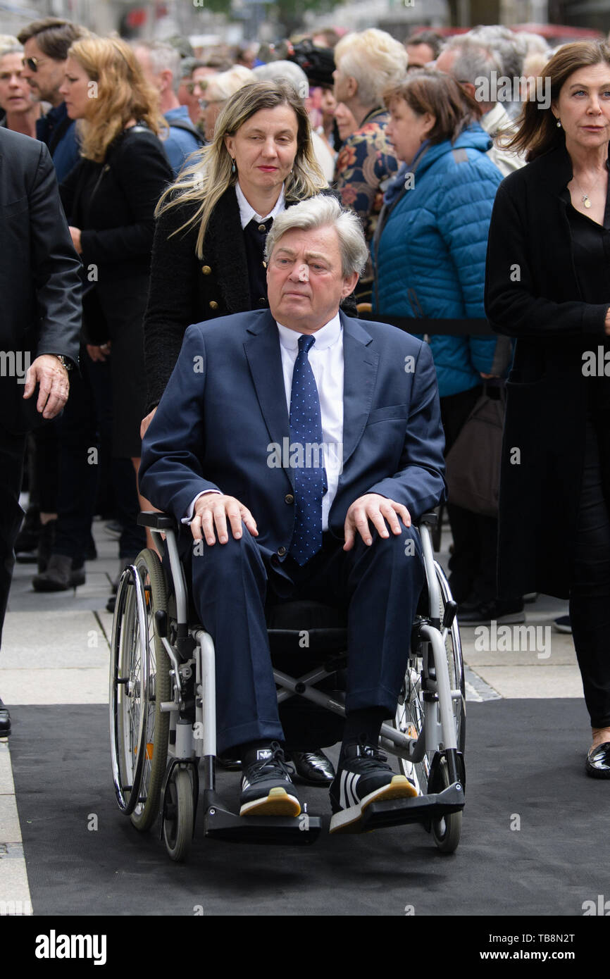 Munich, Germany. 31st May, 2019. Attorney Michael Prinz comes to the ...