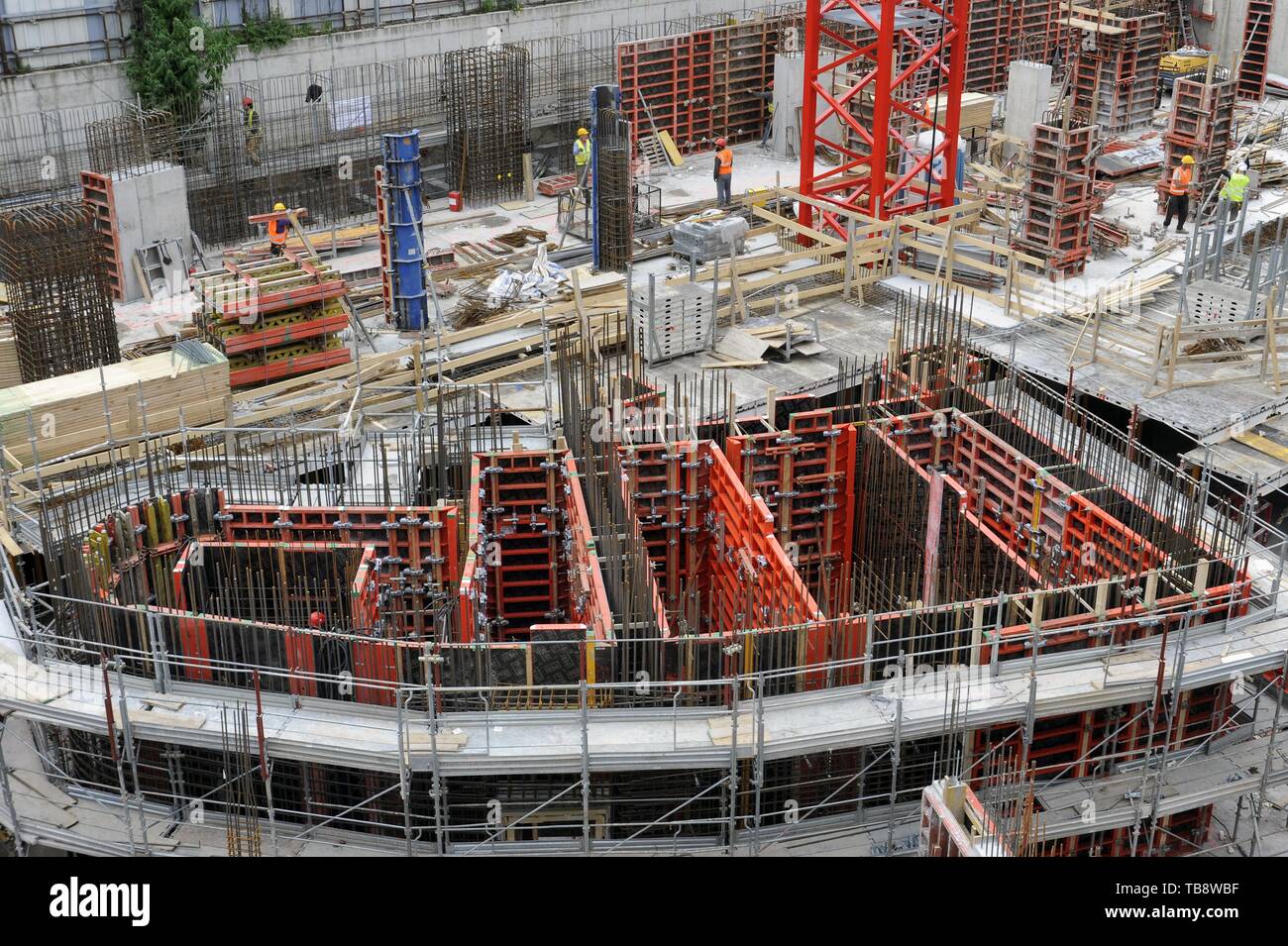 Milan (Italy), construction site for a new skyscraper Stock Photo - Alamy
