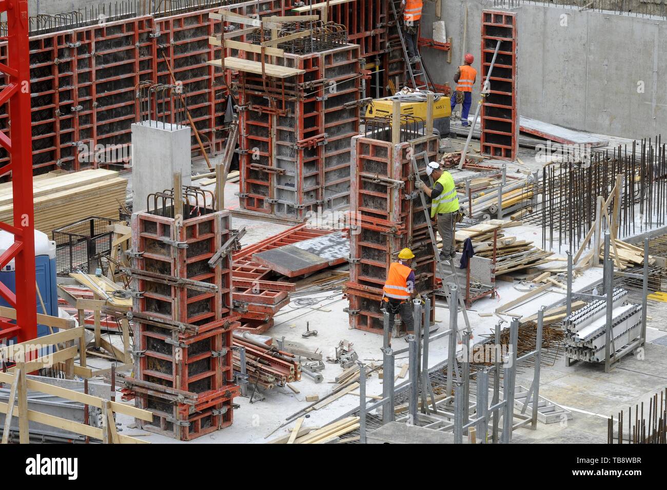 Milan (Italy), construction site for a new skyscraper Stock Photo - Alamy