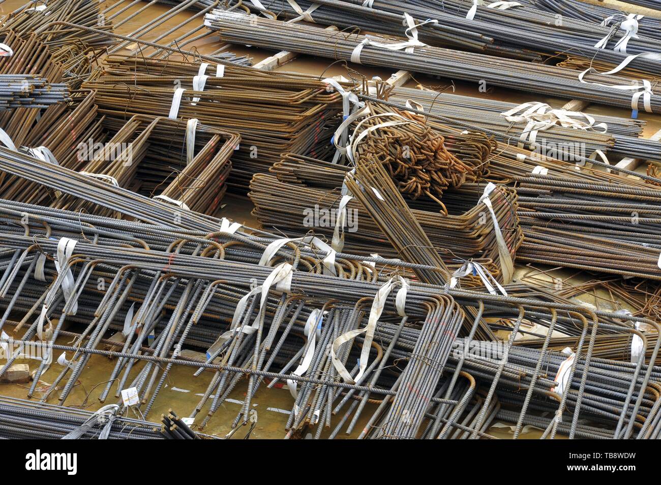 Milan (Italy), construction site for a new skyscraper Stock Photo - Alamy