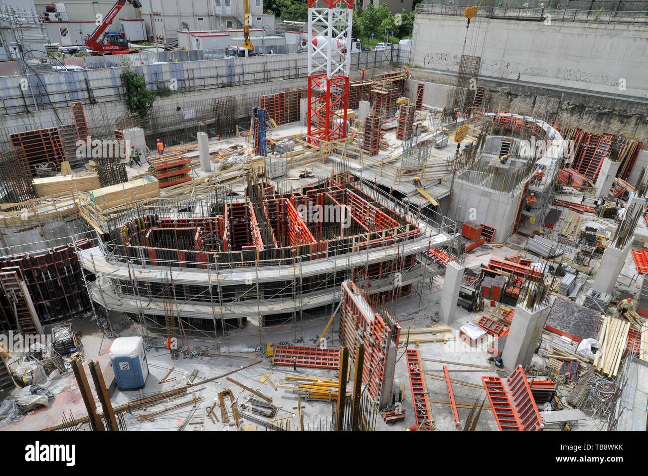Milan (Italy), construction site for a new skyscraper Stock Photo - Alamy