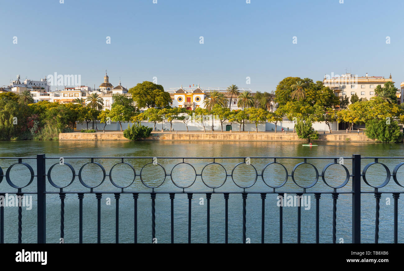 Seville waterfront hi-res stock photography and images - Alamy