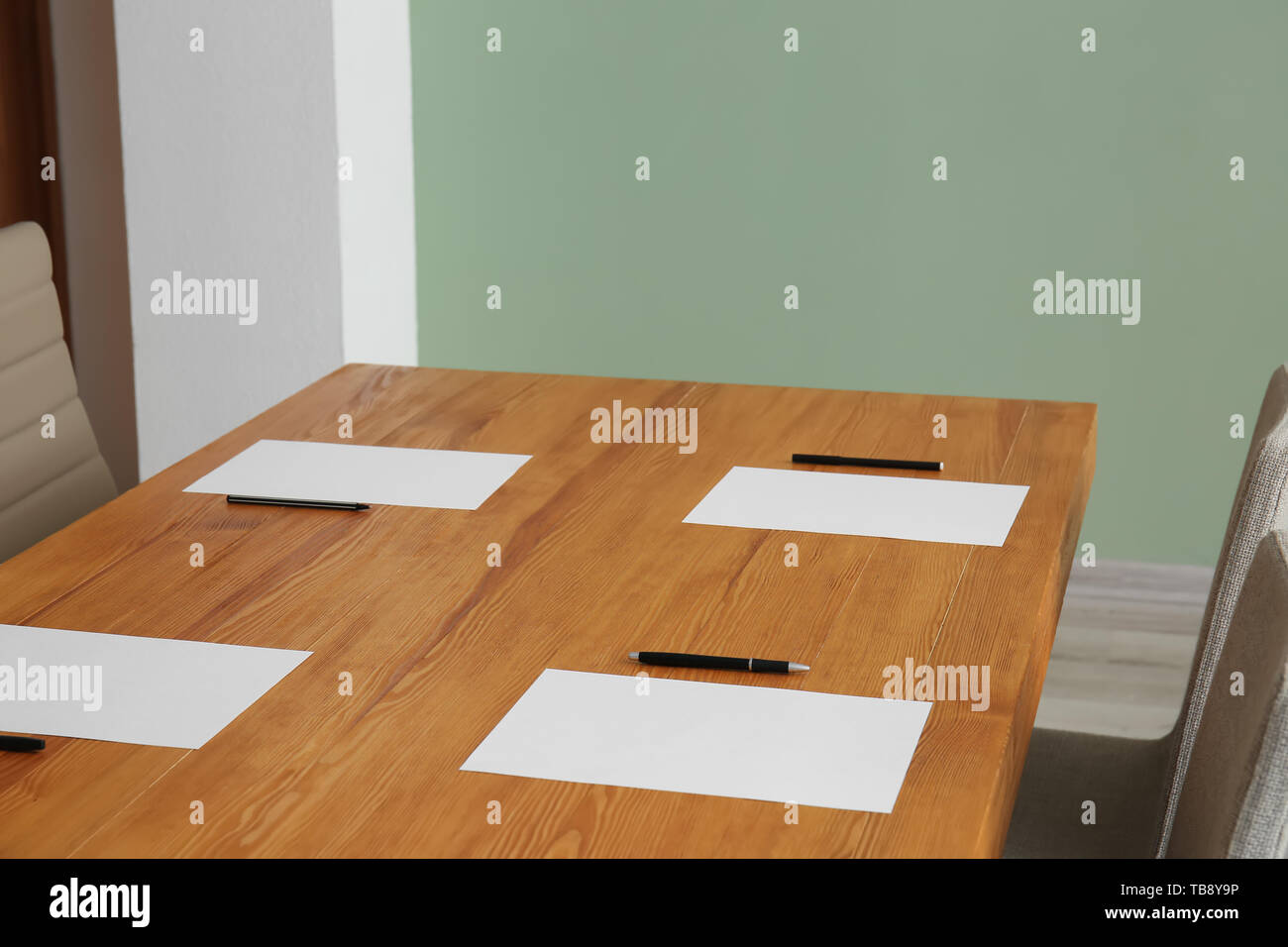 Empty conference room prepared for meeting Stock Photo - Alamy