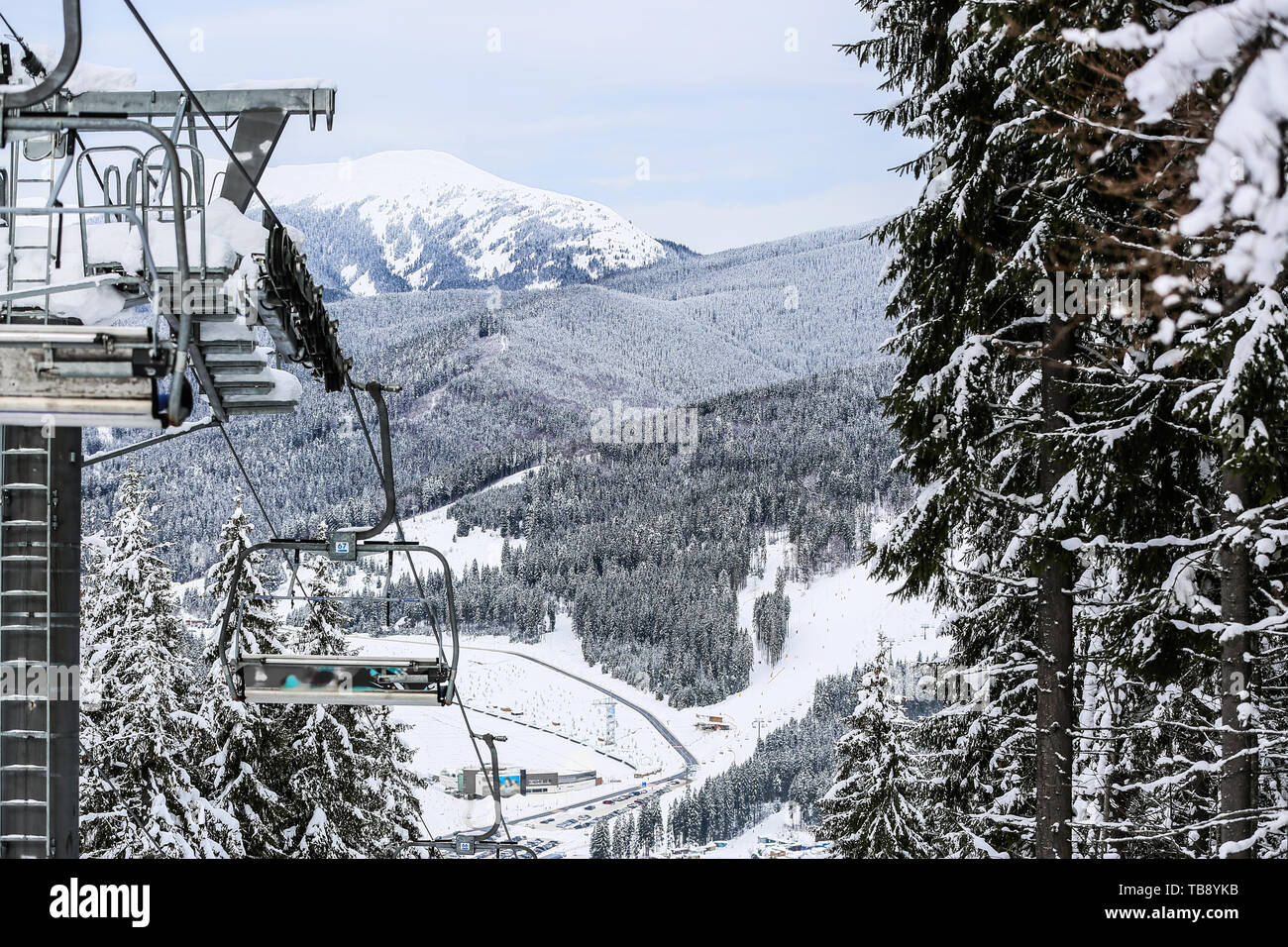 Ski lift at mountain resort Stock Photo - Alamy