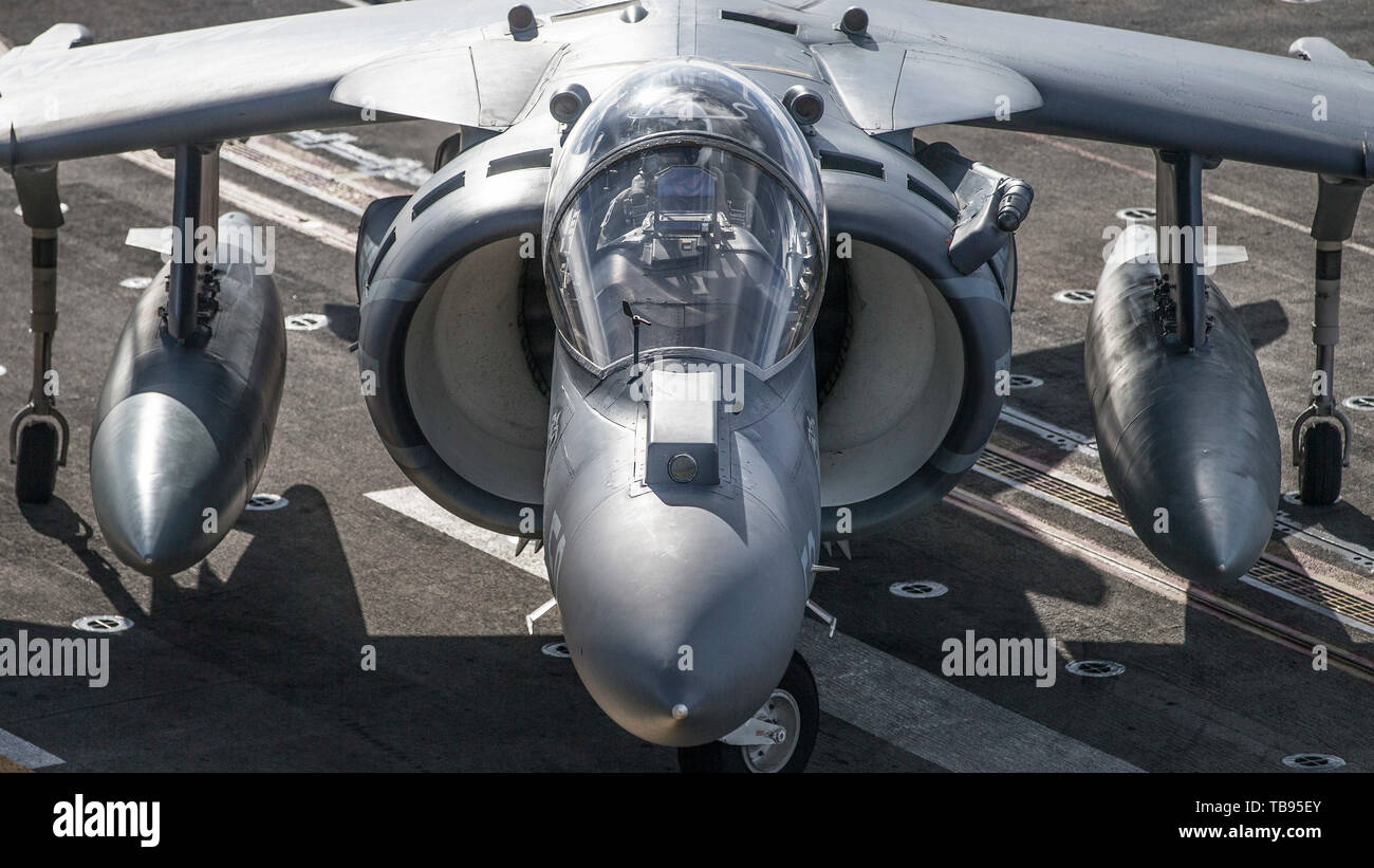 190529-M-EC058-0713 PACIFIC OCEAN (May 29, 2019) An AV-8B Harrier with ...