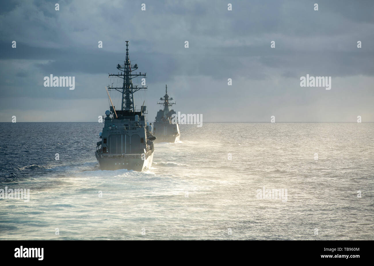 190529-N-CL550-0176 PHILIPPINE SEA (May 29, 2019) Japanese Maritime ...
